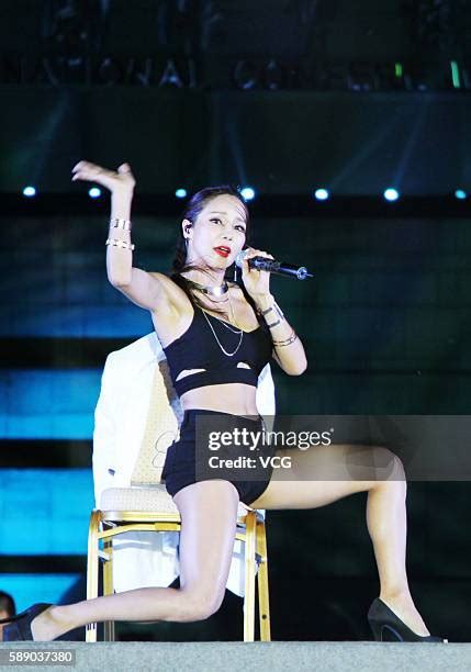 South Korea Shim Mina Sings In Wuxi Photos And Premium High Res Pictures Getty Images