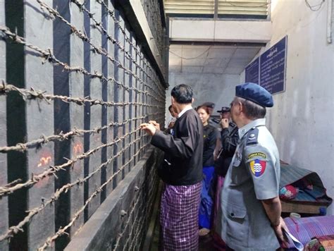 ဧရာဝတီတိုင်းဒေသကြီး၊ တရားလွှတ်တော် တရားသူကြီးချုပ် ဦးဝင်းမြင့် ဒေးဒရဲမ