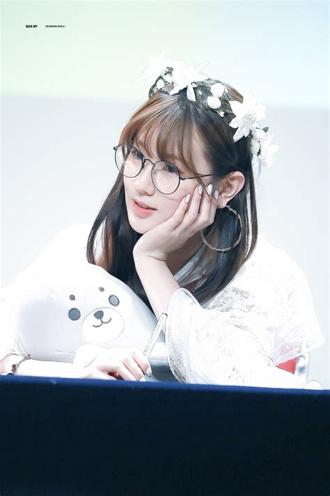 Gi Dle Miyeon 🌸 Chomiyeon Miyeon Gidle Idle Gidle Gidle Latata Cube