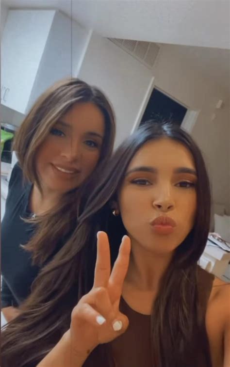 Face Selfie Of Me And Mom Rfaces