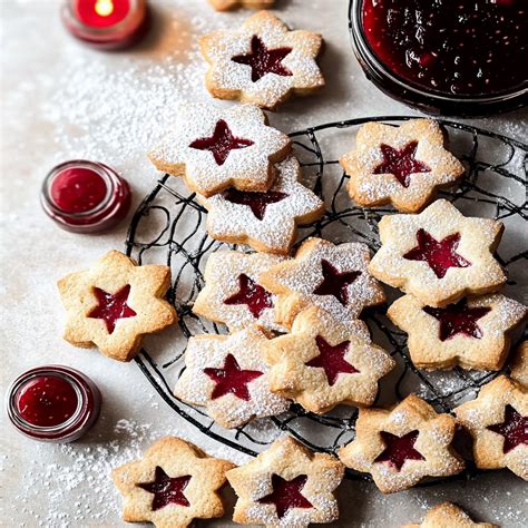 Linzer Cookies With Raspberry Jam