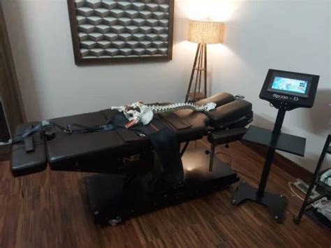 Spinal Decompression Therapy Machine At Rs 800000 In Surat Id