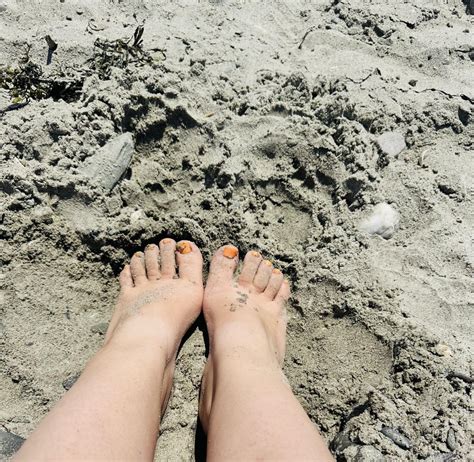 Beach Feet R Publicfeetpics