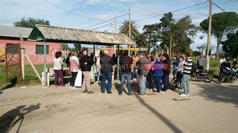 Vecinos De “las Adelinas” Reclaman Por El Recorrido Del Colectivo