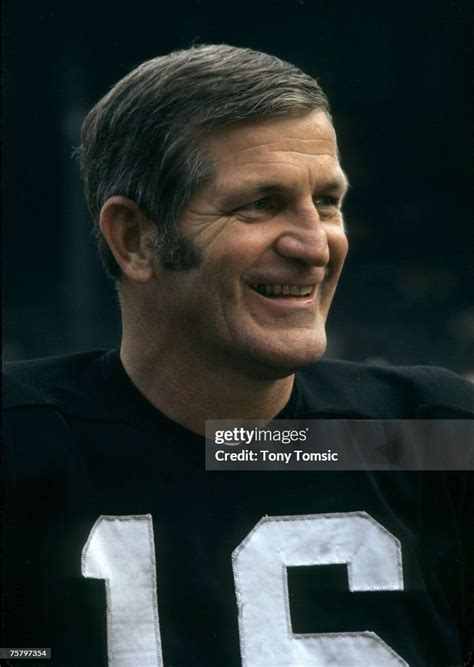Oakland Raiders Hall Of Fame Kickerquarterback George Blanda During
