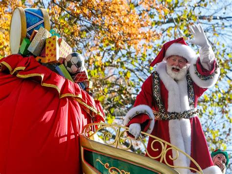 Christmas Celebrations Across The World Places Around The World That Are Famous For Christmas