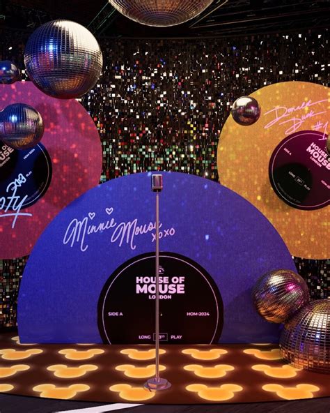 Whats Going Down At Disneys House Of Mouse Ft Dj Pee Wee Aka Anderson Paak