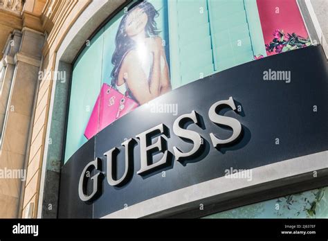 Guess Clothing Logo At Mark Bateman Blog