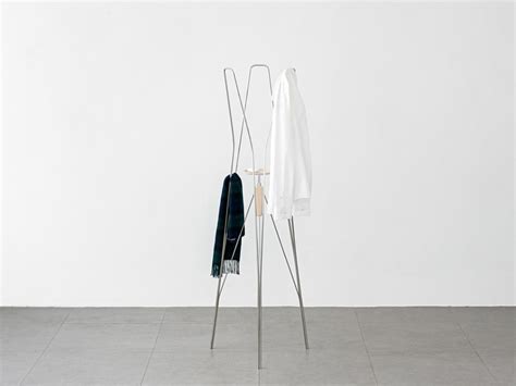Geometrically Shaped Hanger Concepts Triangle Hanger