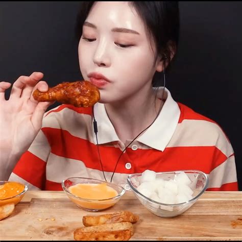 Crispy Cheese Chicken And Spicy Red Chicken Legs Mukbang 복희boki Mukbang