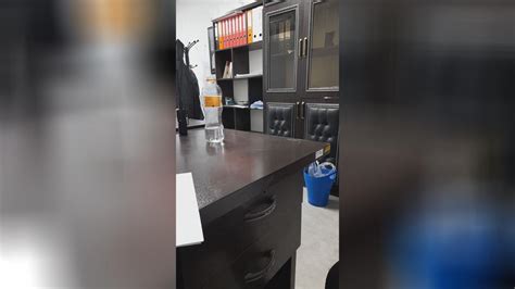 میزی برای کار کاری برای تخت تختی برای خواب خوابی برای جان جانی برای مرگ مرگی ب شعر و ادبیات