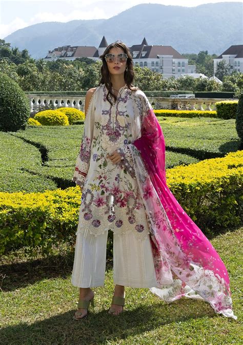 Elaf Premium Signature Embroidered Lawn Unstitched 3pc Suit Esa 1a