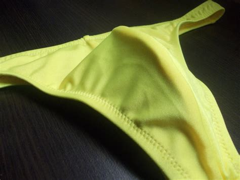 Mens Thong Bikini Sexy Male Swim Trunks Swimwear Thong For Men Cut Out