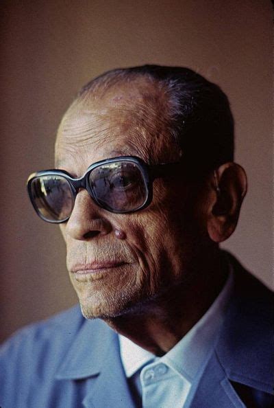 Naguib Mahfouz About Entertainmentie