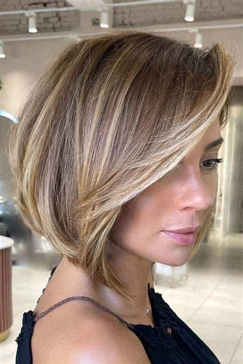25 Low Maintenance Short Haircuts To Try In 2025