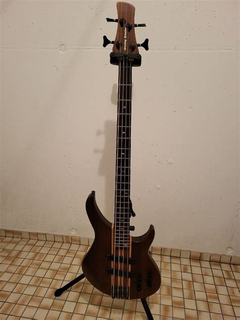 Halrey Benton E Bass Kaufen Auf Ricardo