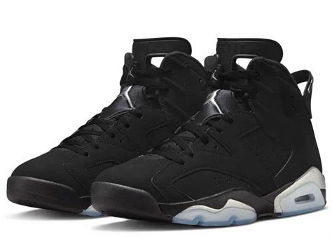 Jordan Retro 6 Black And White