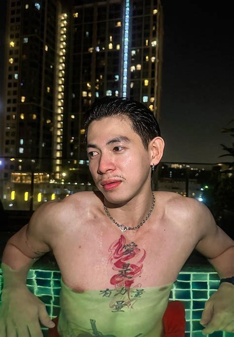 Nattapon Komol เปิดวาร์ปนายแบบหล่อ มีเสน่ห์สุดฮอต หุ่นแซ่บเกินต้าน