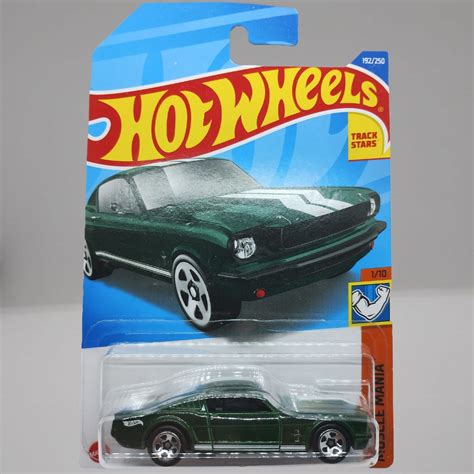Hot Wheels 65 Mustang 22 Fastback Vermelho 2022 Muscle Mania