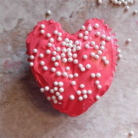 How To Make Heart Shaped Cupcakes With Glass Marbles