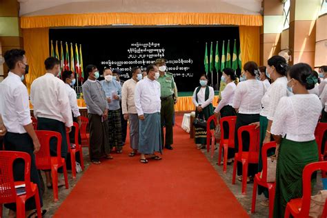 ရခိုင်ပြည်နယ်ဝန်ကြီးချုပ် ဒေါက်တာအောင်ကျော်မင်း အခြေခံပညာအထက်အတန်းအဆင့