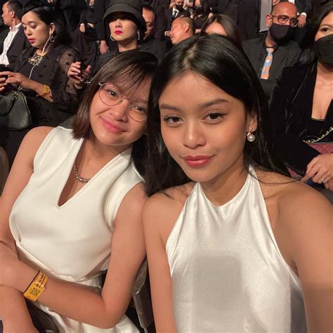 Potret Kedekatan Andra Ramadhan Gitaris Dewa 19 Dengan Yasmeen Fadilah Putri Sulungnya Yang