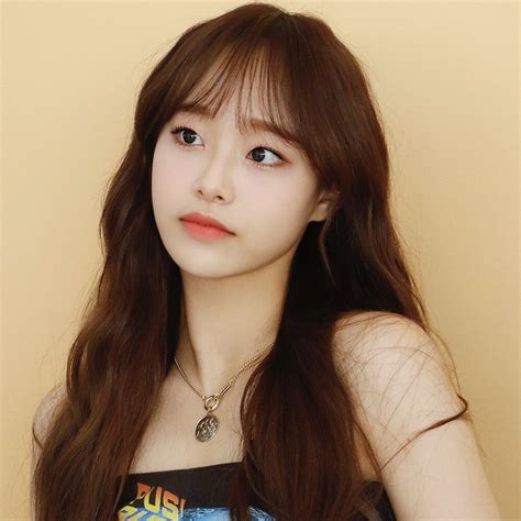 ୨୧ 𝟦𝗇𝗀𝖾𝗅𝗍𝖾𝗍𝖾 ₊ Chuu Curly Hair Chuu Hairstyles Chuu Loona Cute