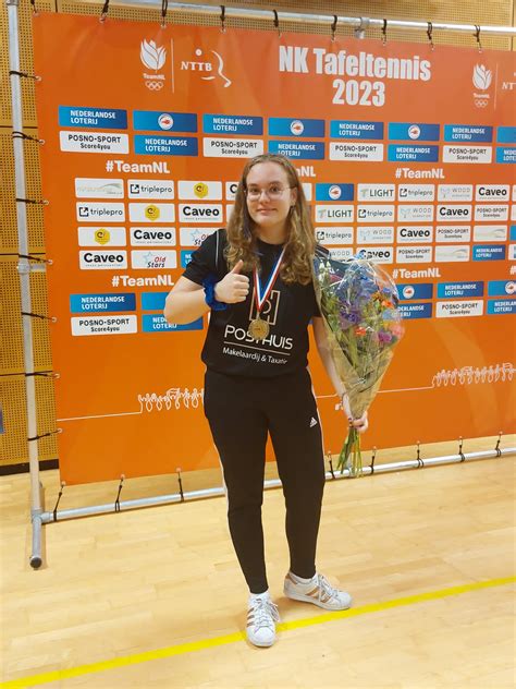 Anniek Van T Holt Nederlands Kampioene Tafeltennis Bij Mindervaliden