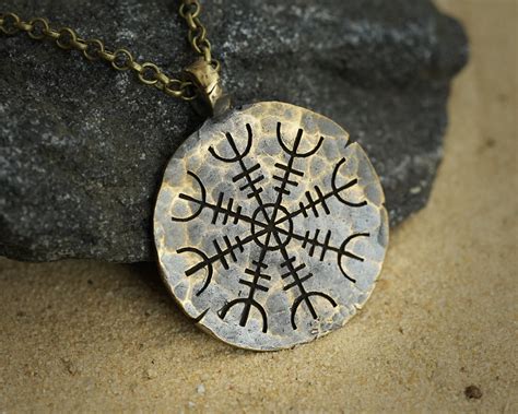 Aegishjalmur Helm Of Awe Protection Jewelry Norse Rune Symbols Nec