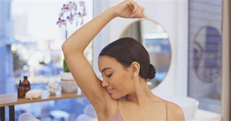 Why One Armpit Smells Worse Than the Other, and How to Fix It | livestrong