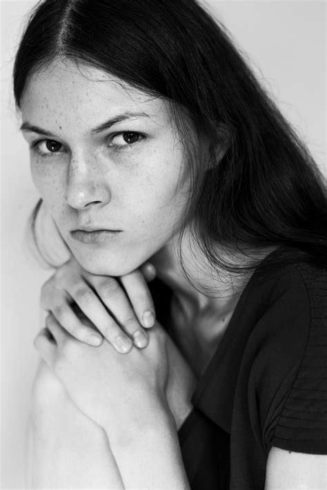 Nellyfirst Model Management