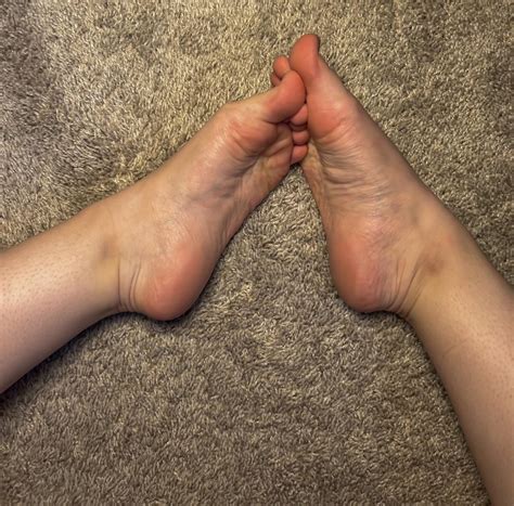 Scrunched Soles Are For The Soul 😇 Rfeetloven