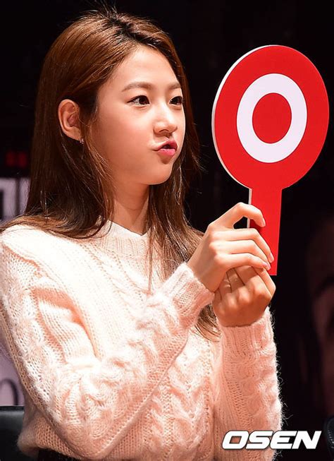 맨홀 김새론 소녀에서 숙녀로 청순한 매력 물씬 네티즌 깜짝