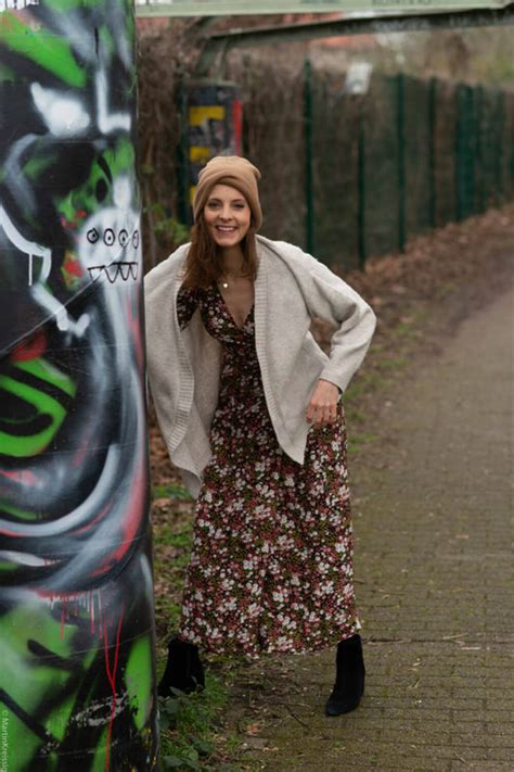 Alexandra Hutton Stagetime