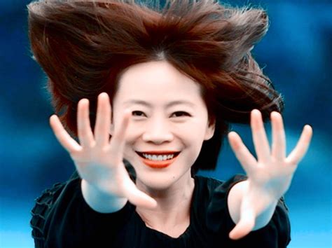 王柠《婚巢》成 保护伞” 与王丽坤姐妹情深 搜狐娱乐