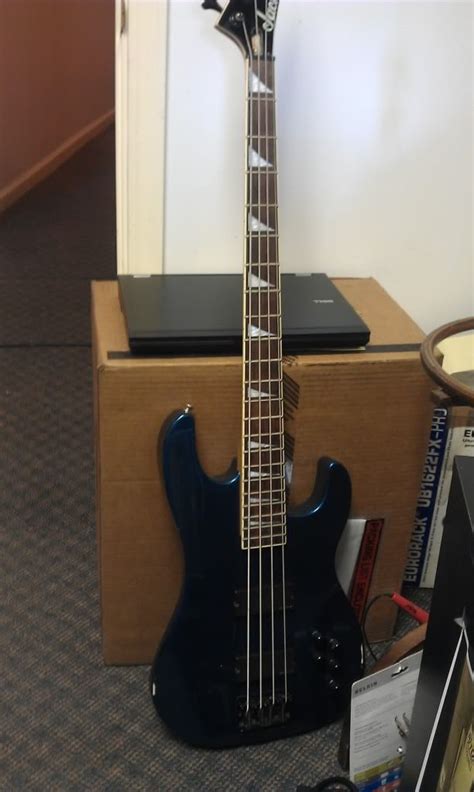 Jackson Basses Page 40