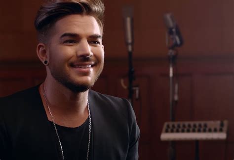 Poljubac S Basistom Adama Lamberta Gotovo Je Koštao Karijere Danas Se To Ne Bih Usudio Učiniti