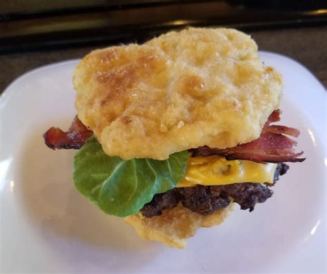 Heritage Bison Burgers W Bannock Buns Unger Meats