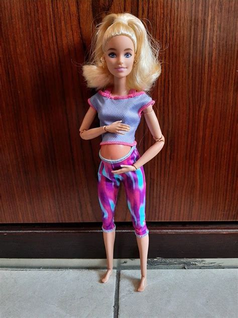 Pin Di Esli Medrano Su Barbie Bambole Alla Moda Moda Bambole