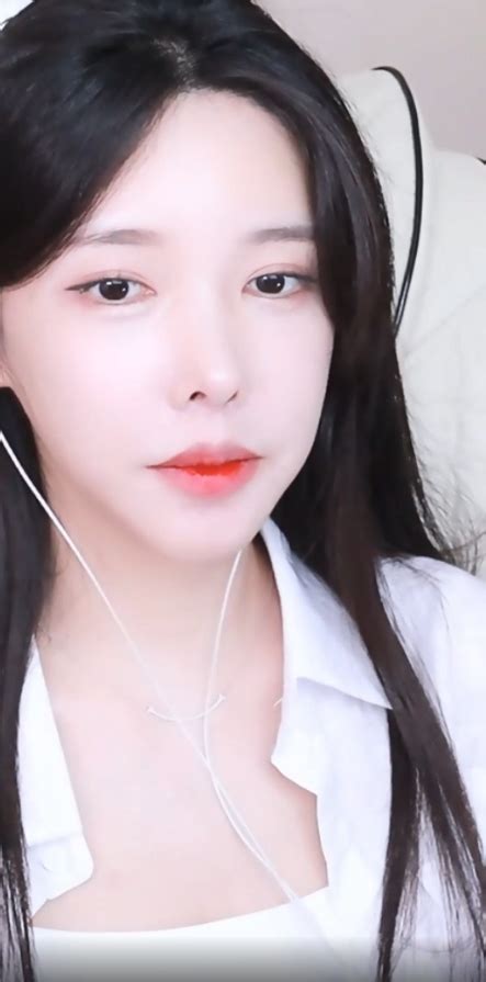 오츠 루시아 올만이네여 숲soop 에펨코리아