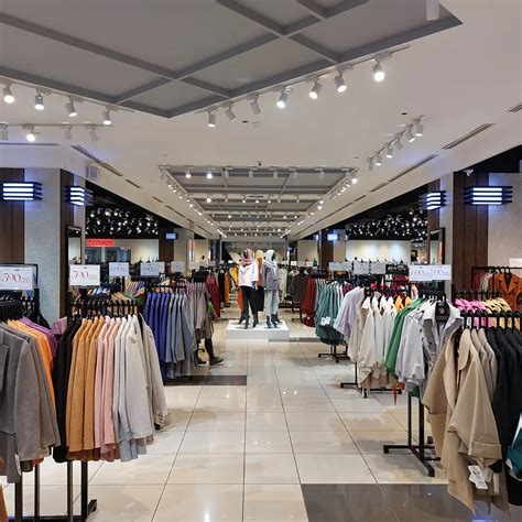 فروشگاه مانتو تواهن، سیتی سنتر اصفهان حراجی فای