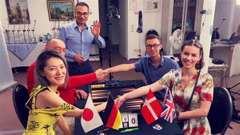 Anna Sofía Jørgensen Oliver Squire Backgammon Kringvarp Føroya