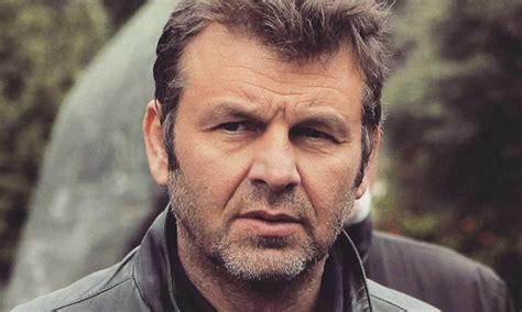 Γκλέτσος «Πάντα υπάρχει μια γυναίκα αλλά στα δύσκολα βράδια υπάρχει και το Youporn