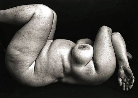 Ronde En Noir Et Blanc Samhain756