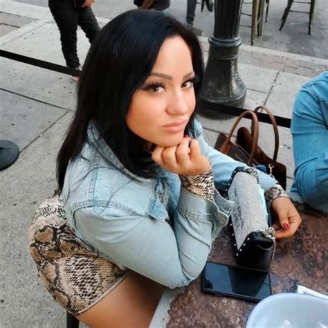 Anja Dee Anjadee • Threads Say More