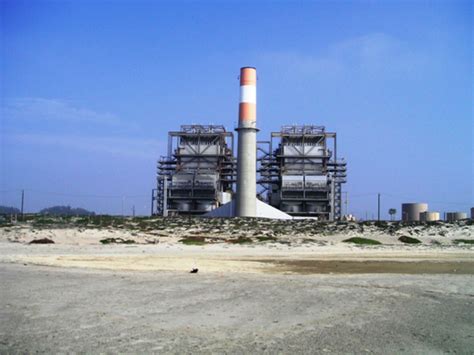 Protesters Short Circuit Oxnard Power Plant Meeting