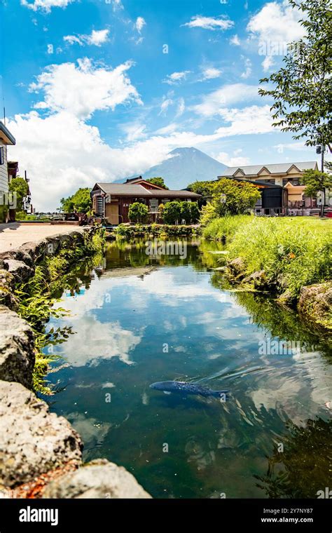 Oshino Hakkai Traditional Village In Minamitsuru District Yamanashi
