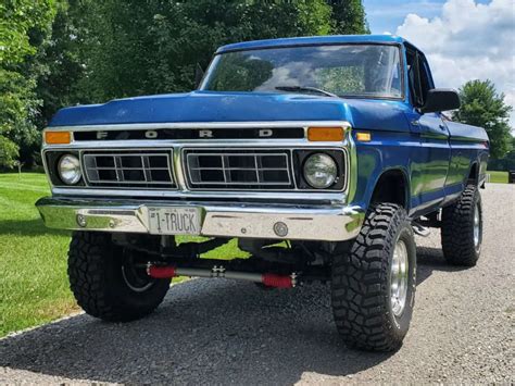 1977 Ford F 250 With 16x10 38 Alloy Ion 171 And 31575r16 Cooper