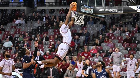 Trojans Triumph In First Ever Matchup With Monarchs Troy University