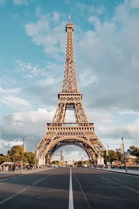 The 27 Best Landmarks Of Paris You Absolutely Must See
